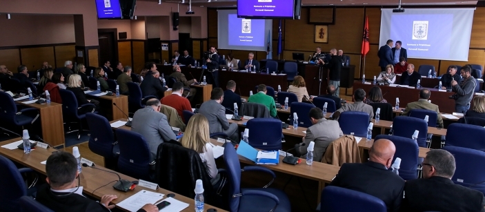 Mbledhja e parë e Kuvendit Komunal të Prishtinës - Komuna Prishtina